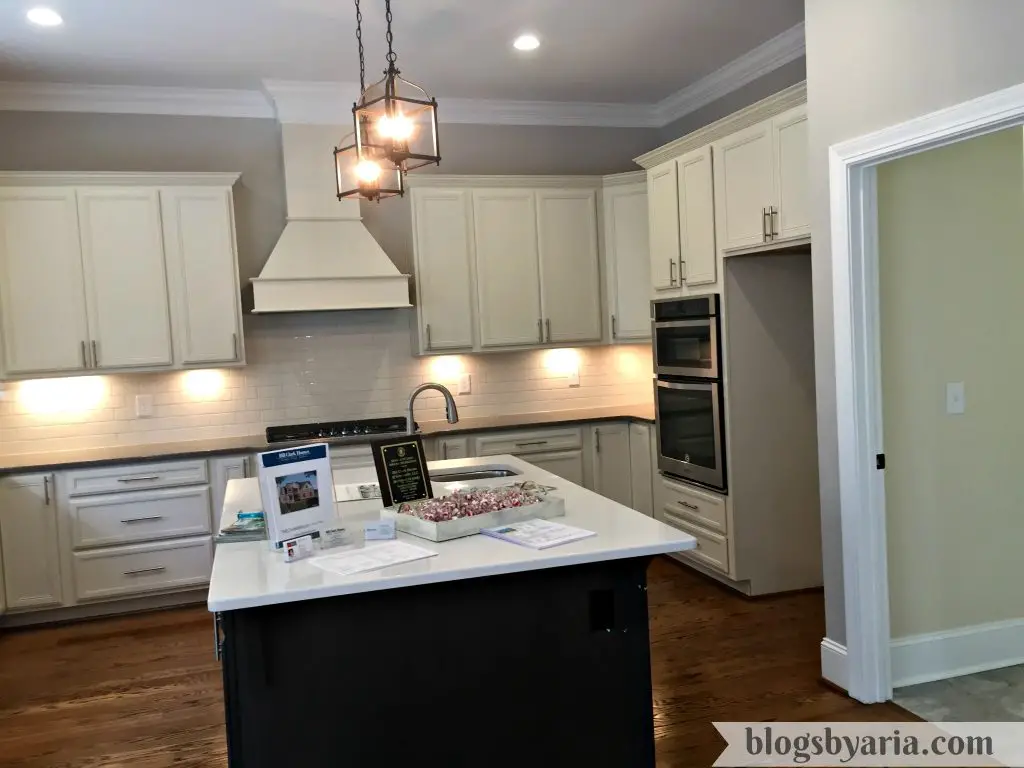 Parade of Homes Tour – Brook Valley House - Blogs by Aria