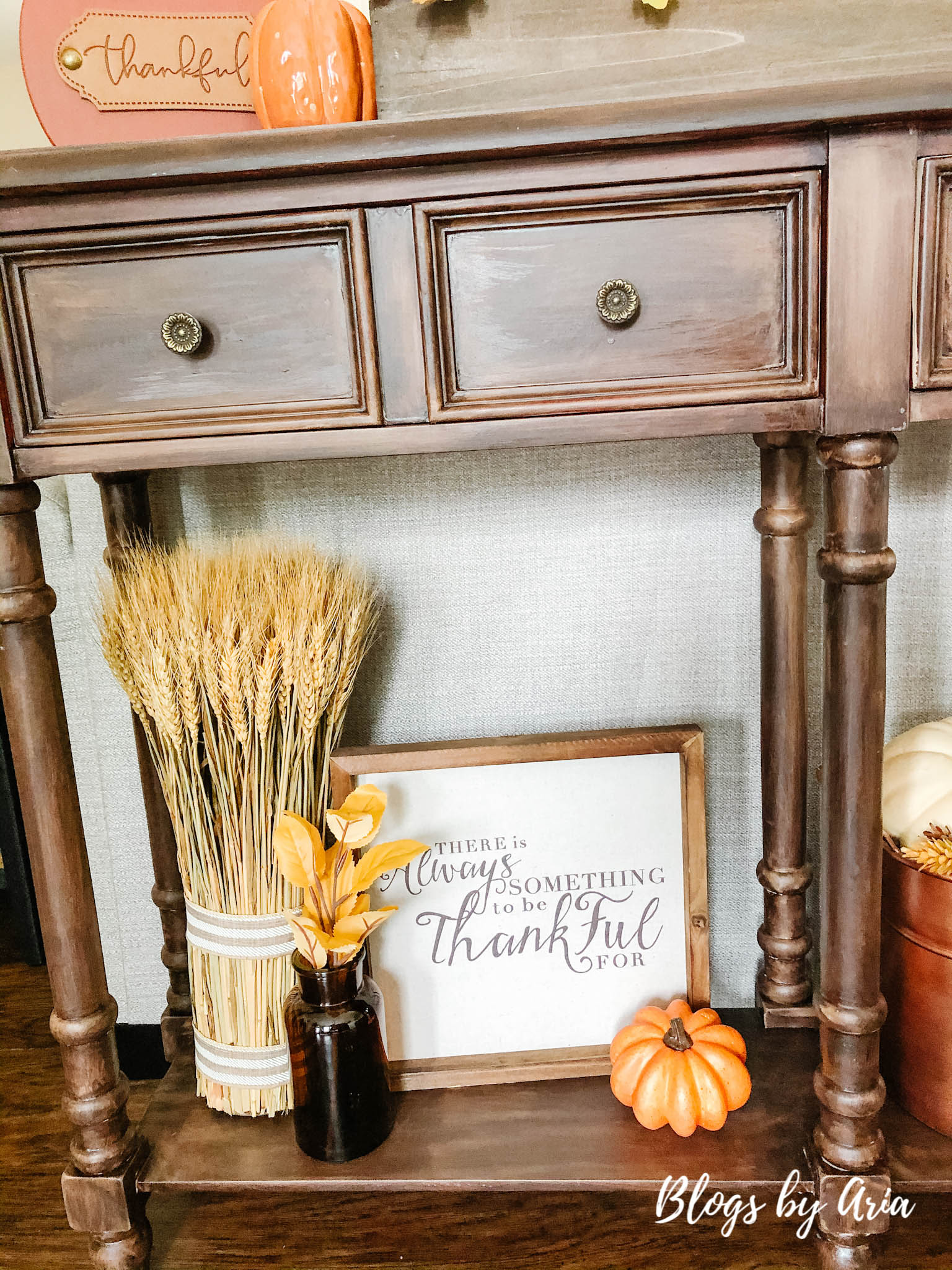 Styled Console Table for Fall - Blogs by Aria