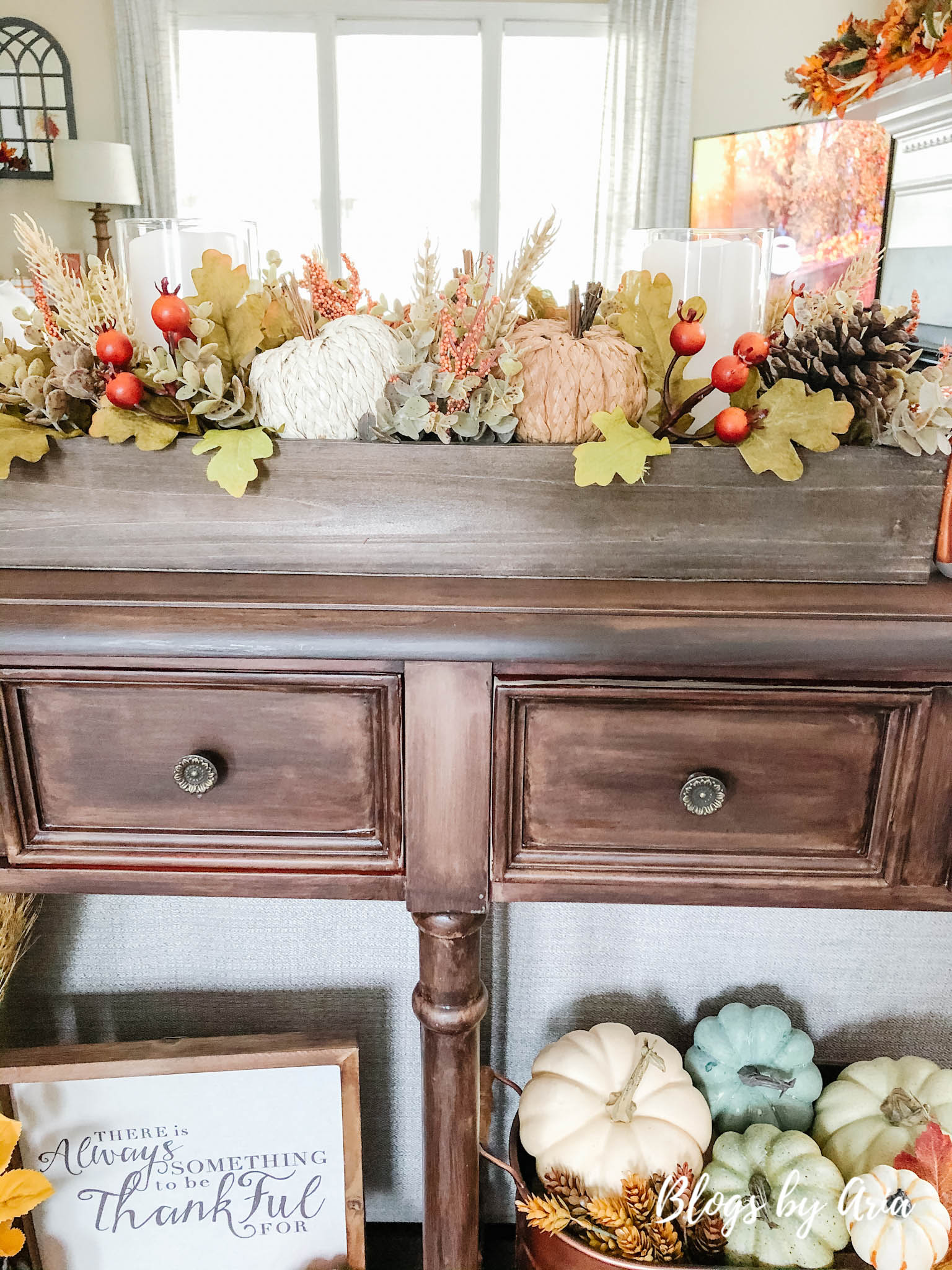 Styled Console Table for Fall - Blogs by Aria