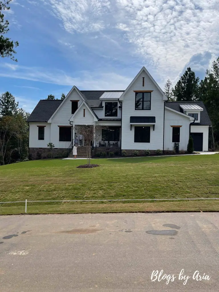 Crescent Ridge Parade of Home Tour - Blogs by Aria